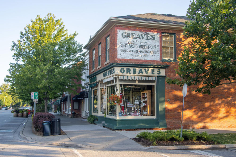 Best Things To Do in Niagara-on-the-Lake's Old Town | Krista the Explorer