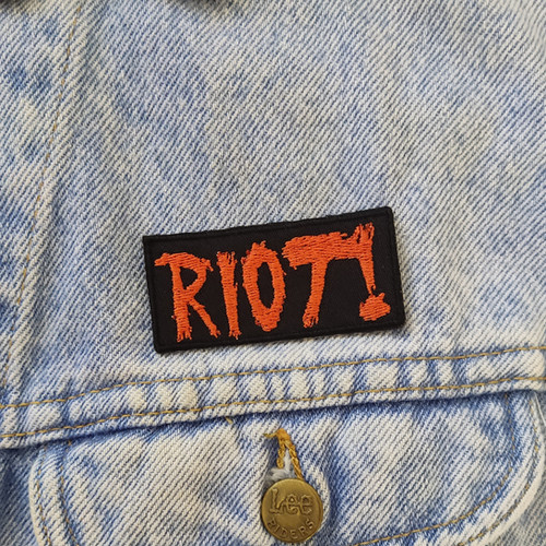 Riot! - Patche Bordado com Termocolante | Cabra Da Patches