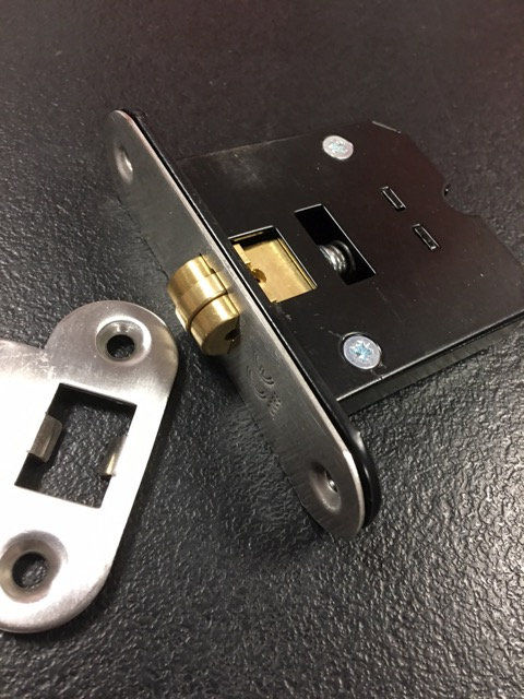 G4072 63mm FIRE TESTED CE MARKED ROLLER BOLT LATCH SC | bch-limited