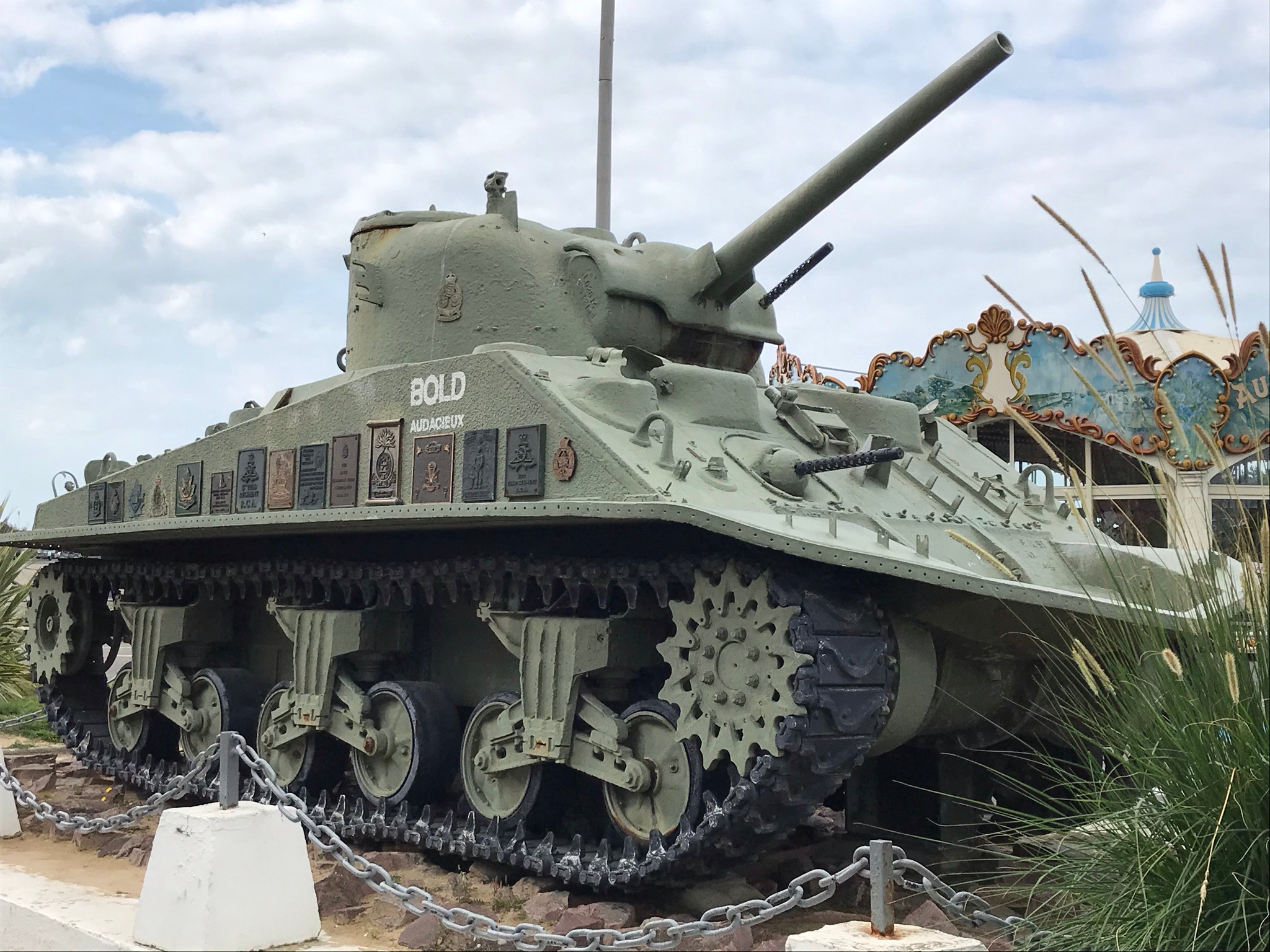 M4A4 Sherman V DD tank