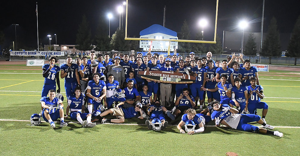 Coyotes hold on for Showdown win