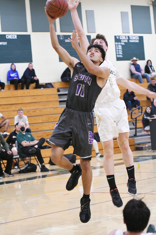 Stallions box out Liberty for key win