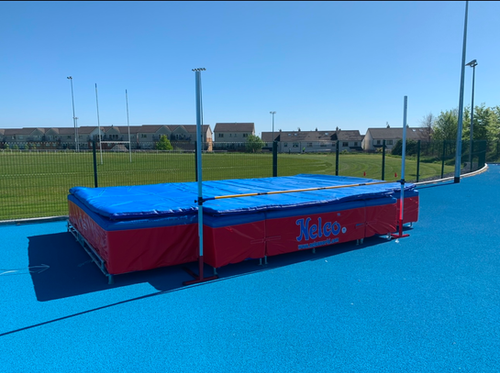 Rain Cover For Nelco International Olympic High Jump Landing mat | Loki ...