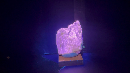 Agrellite | Trevor's Fluorescent Spheres