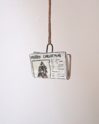 "Merry Christmas" newspaper pendant | Tatin Studio