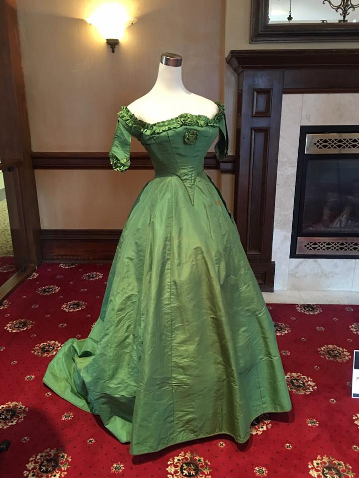 What is Poult De Soie????