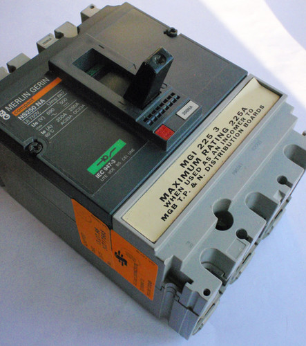 Merlin Gerin NS250NA 250A MCCB 3 Pole MCB | ICAP