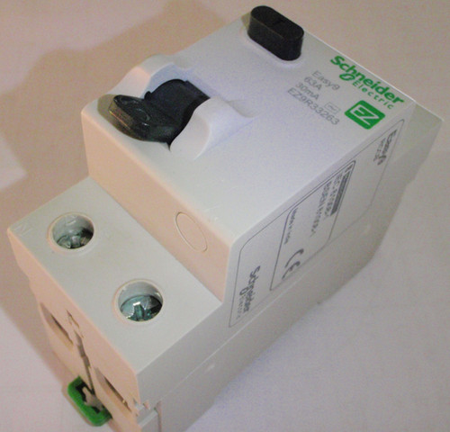 Schneider EZ9R33263 RCD 63A 30mA Easy9 RCCB 2P AC-Type 230V, White | ICAP