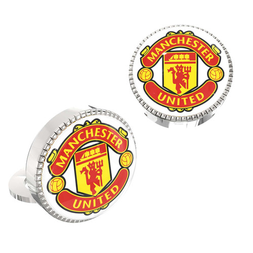 Manchester United Style | The Smart Buttons