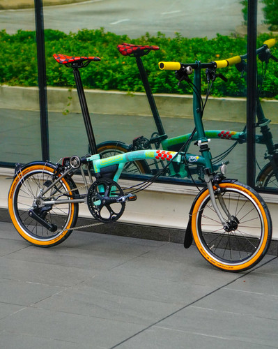 Brompton P Line Tour de France Edition Explore 12 Speed, Low Bar | Brompton