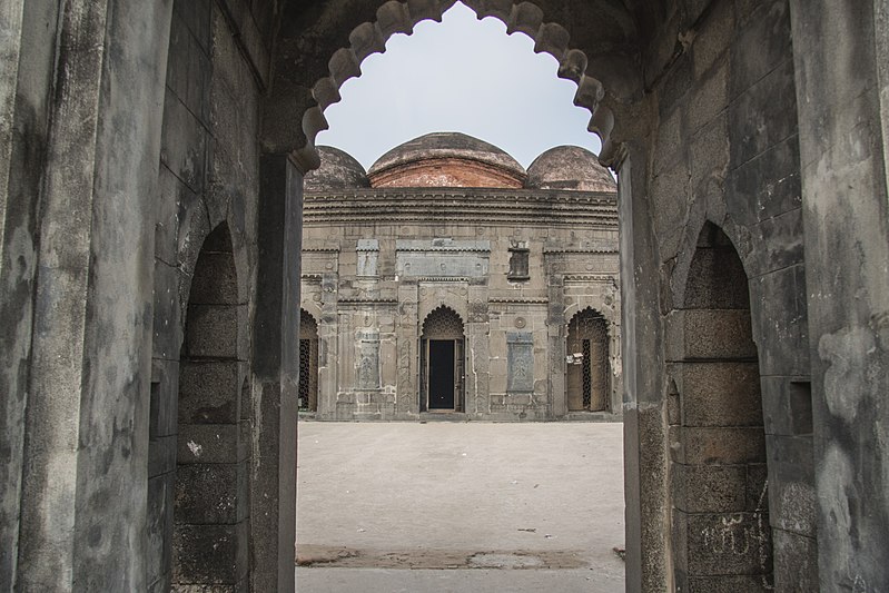 Exploring the Choto Sona Masjid: An Architectural Gem in Chapai Nawabganj