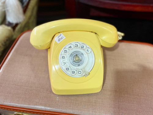 Collectible Retro C.1980s Rotary Phone manufactured by Telecom ...