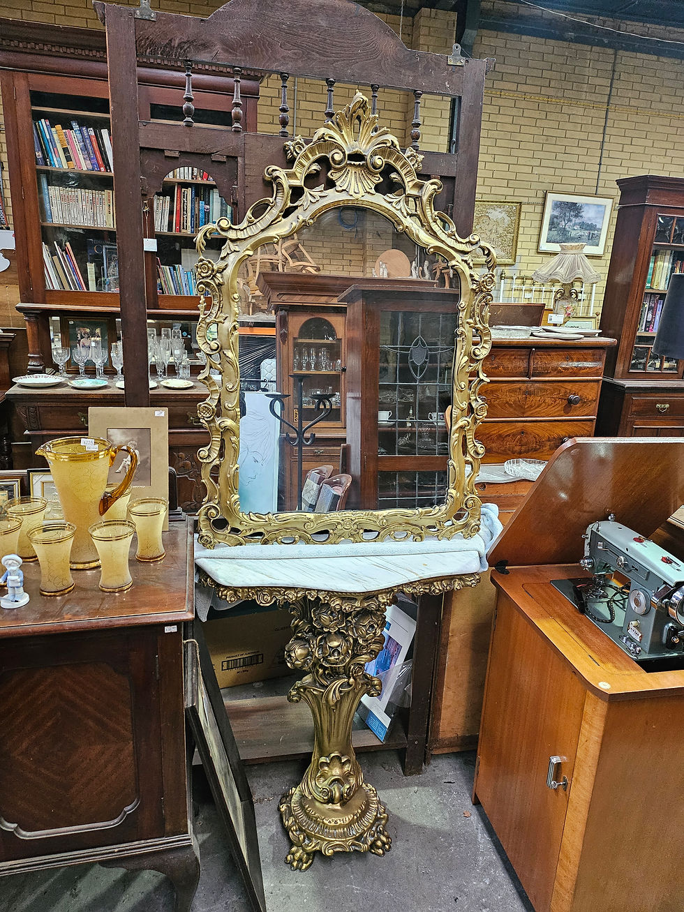 Mirrored Hall Stand: Ornate Baroque Style Mirror And Brass Hall Stand ...