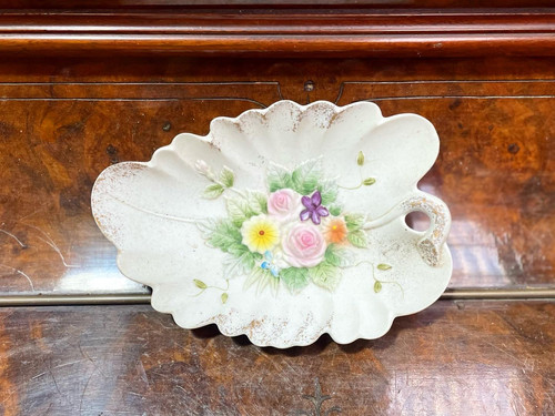 Stunning Collectible Biscuit Porcelain Leaf Shaped Candy Dish with ...