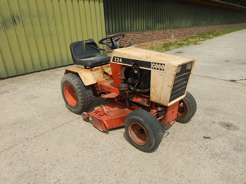 Case 224 Lawn & garden tractor | happyoldiron