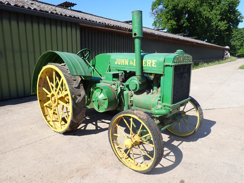 John Deere D Unstyled 1928 on steel with rare PTO | happyoldiron
