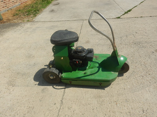 Root Range Rider RR21VR Lawn &Garden tractor 1959 | happyoldiron