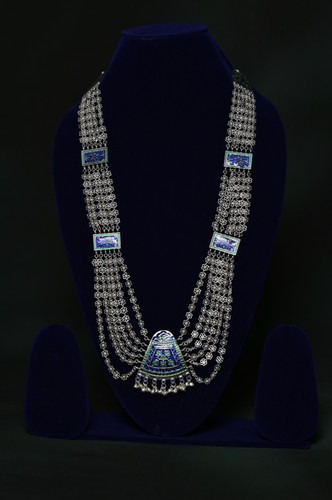 Traditional Chandarhaar | Banaksha