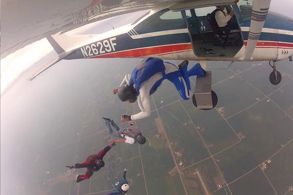 Skydive Adventures | South Dakota, Minnesota, Iowa | Skydiving