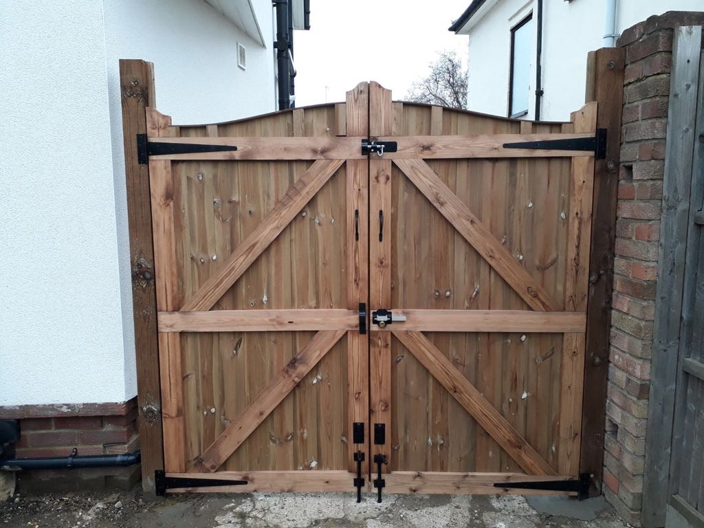 Made to Measure Driveway Gates Pressure Treated Enfield North London