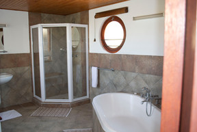 LODGE | Rossmund Golf Course