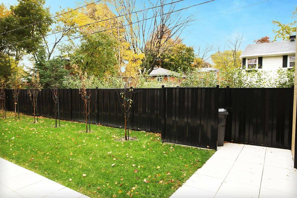 Panneaux pleins à Québec | Série Intimité | Clôture Sur Mesure Enr