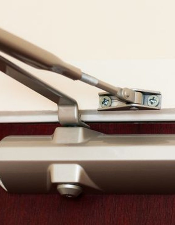 COMPARING DIFFERENT TYPES OF DOOR CLOSERS