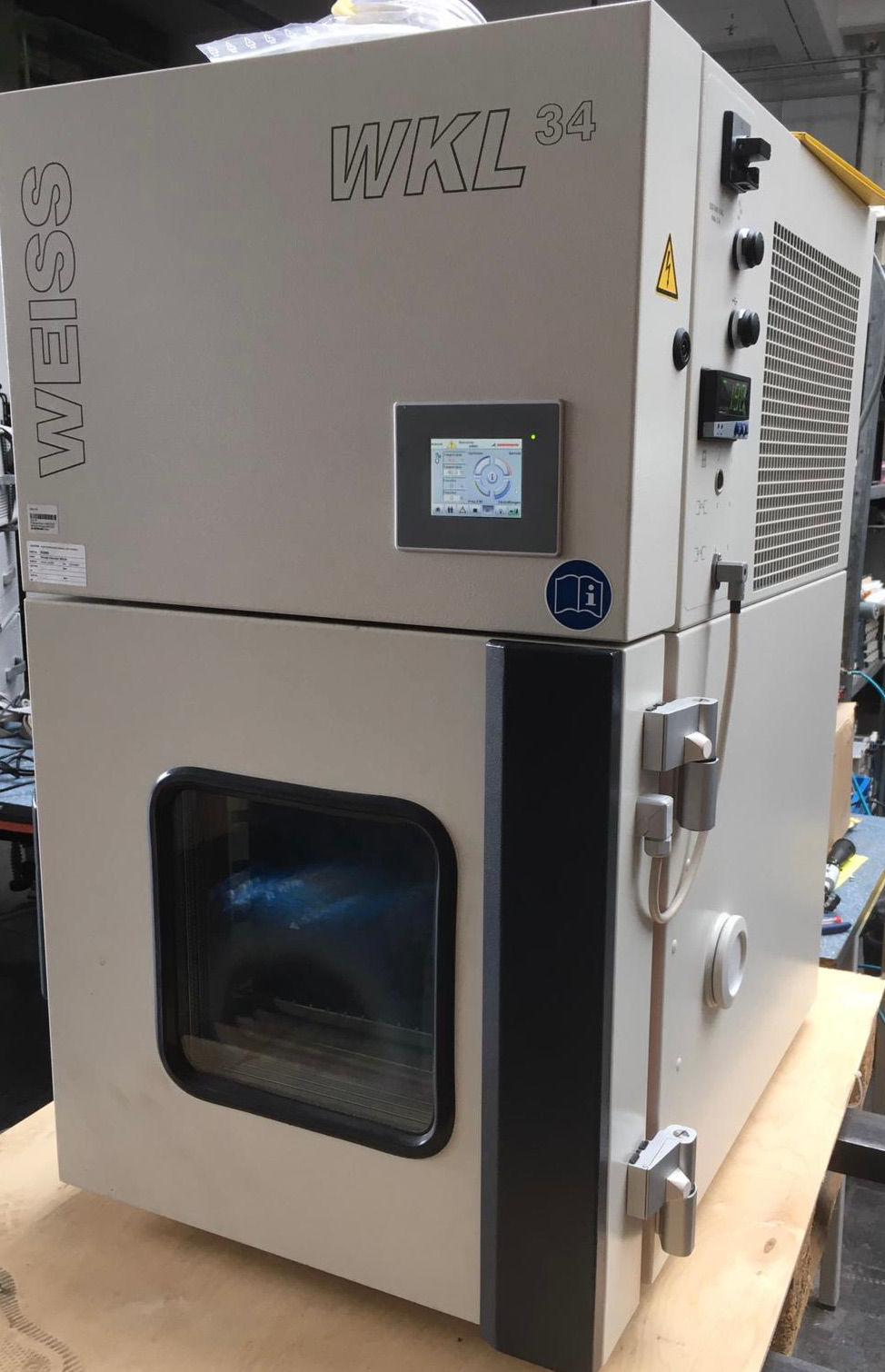 Weiss Technik WKL 34/40, 10-95°C, 10-95%r.F., Vol. 34 L | Rosenkranz