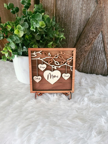 New Version Hanging Hearts Sign Large Center Heart | Lakeshore Designs RI