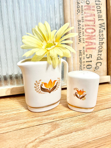 Vintage Harker Bakerite China 1940's Tulip Pattern 22K Gold Trim ...