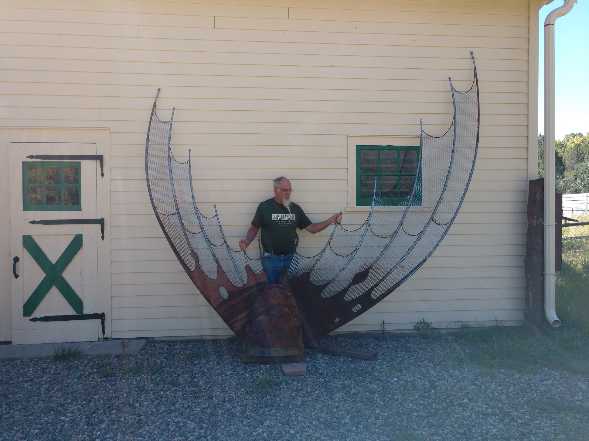 da Vinci Fish at Bombay Beach Biennale