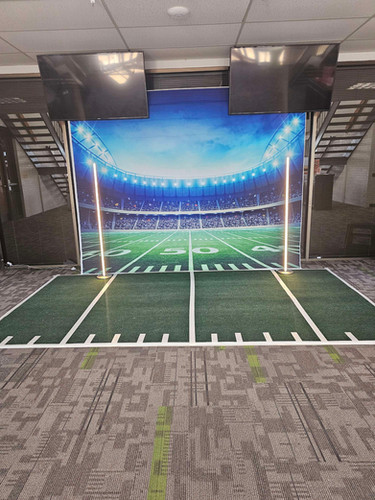 Upright Light Tower | The Wedding Sisters