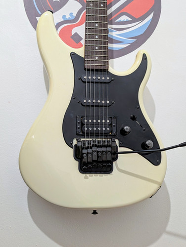 1986-1989 Yamaha Session II 612P White | Gaijin Guitars