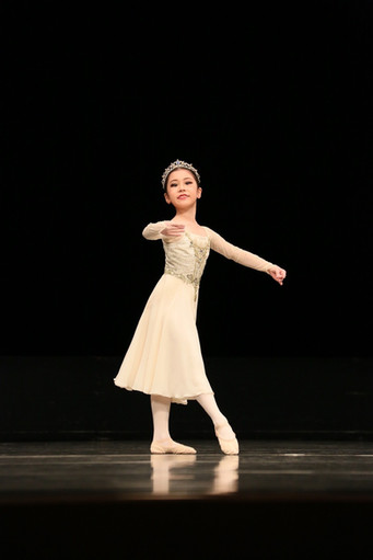 Gallery | BALLET SCHOOL IVORY