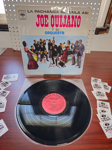 Joe Quijano y su orquesta - La Pachanga se baila asi | Un Mundo Raro