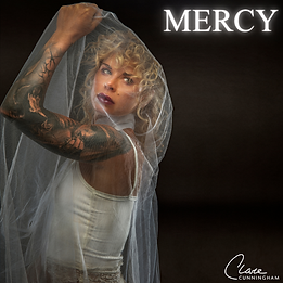 Clare Cunningham - singer songwriter performer