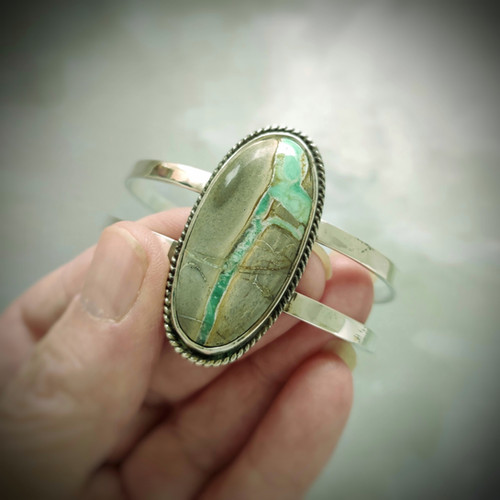 Variscite Ribbon cuff | riverdragondesigns