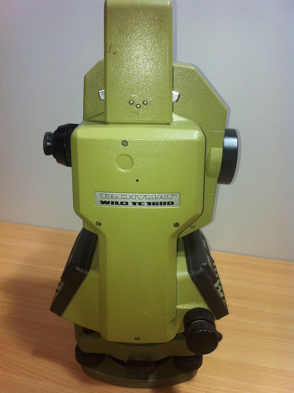 TOTAL STATIONS | the-wild-collection