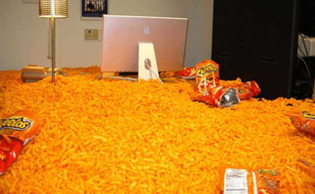 10 Simple Ideas for Hilarious Office Pranks