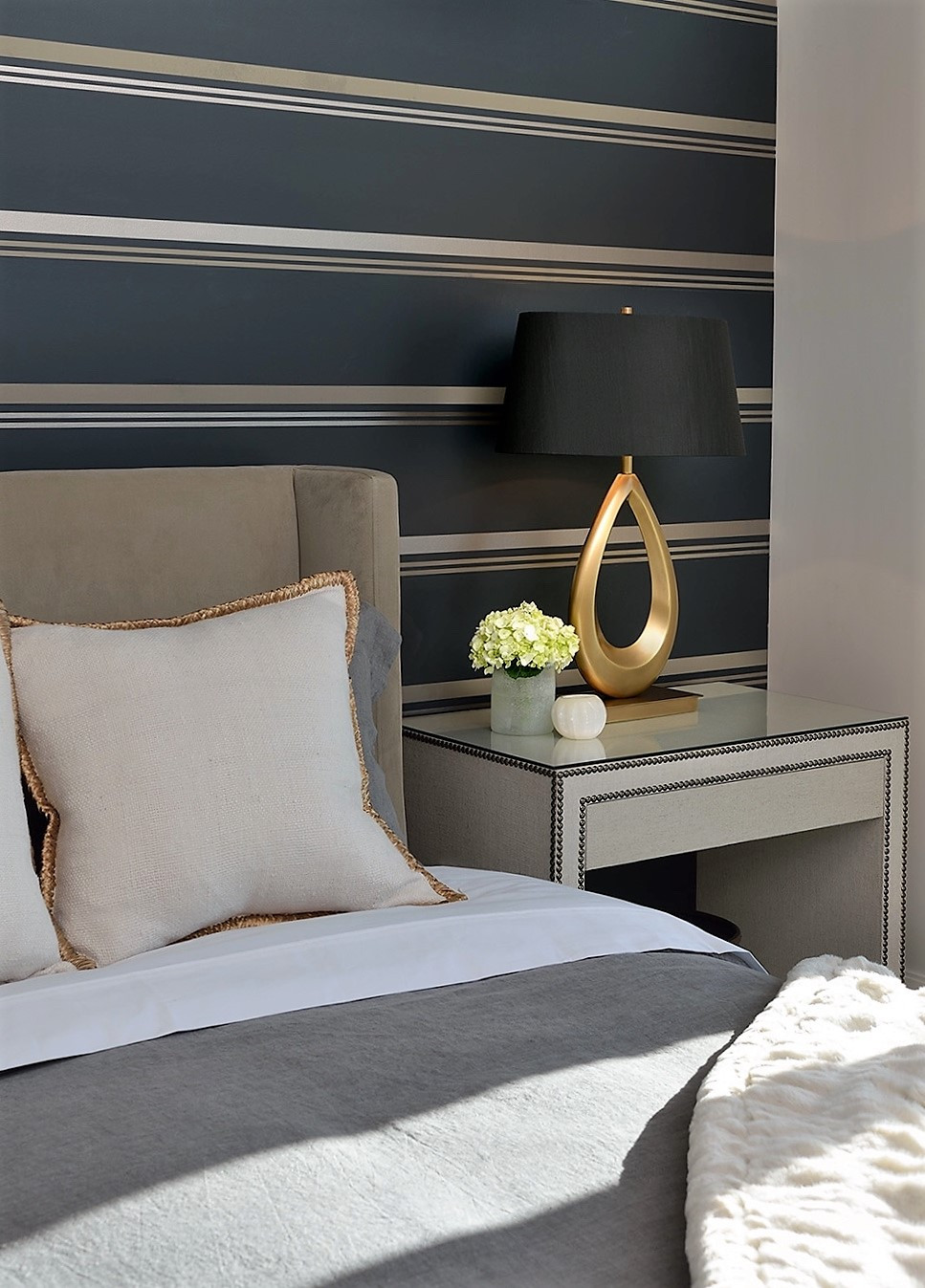 Fullscreen Page | Robyn Clarke + Co