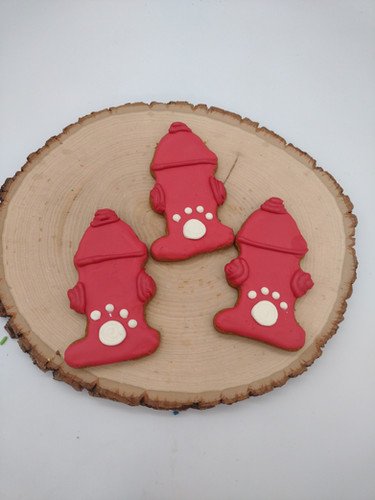 Large Fire Hydrants- CASE | HoundstoothPetBakery