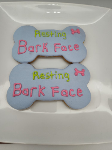 Large Resting Bark Face Bones - 12/CASE | HoundstoothPetBakery