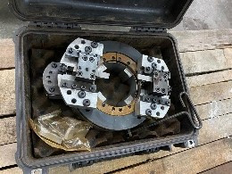 TriTool 1” – 4” Clamshell 2-4" (Tri-Tool) | Axis Machines