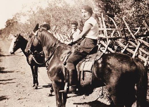 Unsupervised Horseback Riding | Flying U Ranch