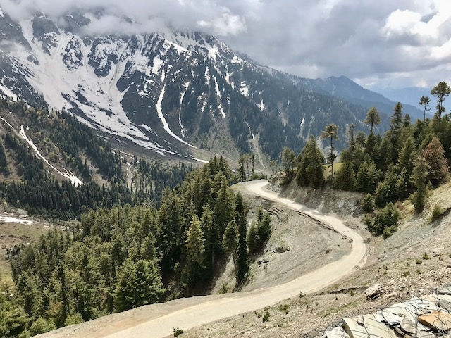 Breathtakingly beautiful Lolab Valley to the borders of PoK, Tangdhar ...