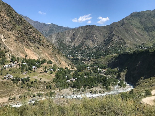 Breathtakingly beautiful Lolab Valley to the borders of PoK, Tangdhar ...