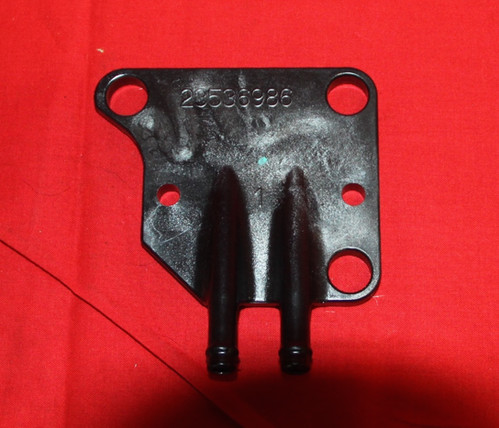 *NEW* Detroit Diesel BRACKET DDE 23536986 | dieselworks