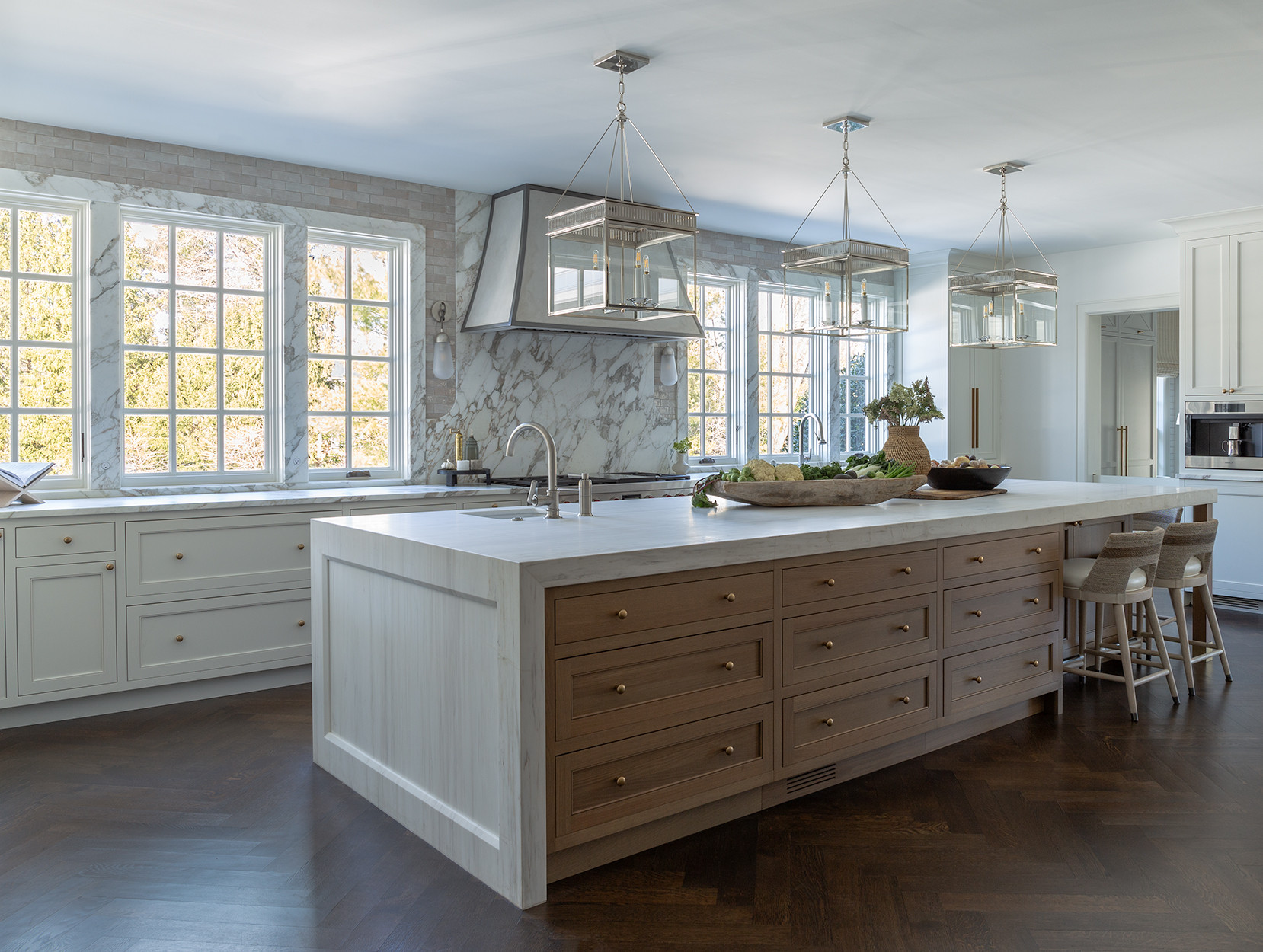 MIMI & HILL: A Year in Review – 2024 Highlights and 2025 Vision