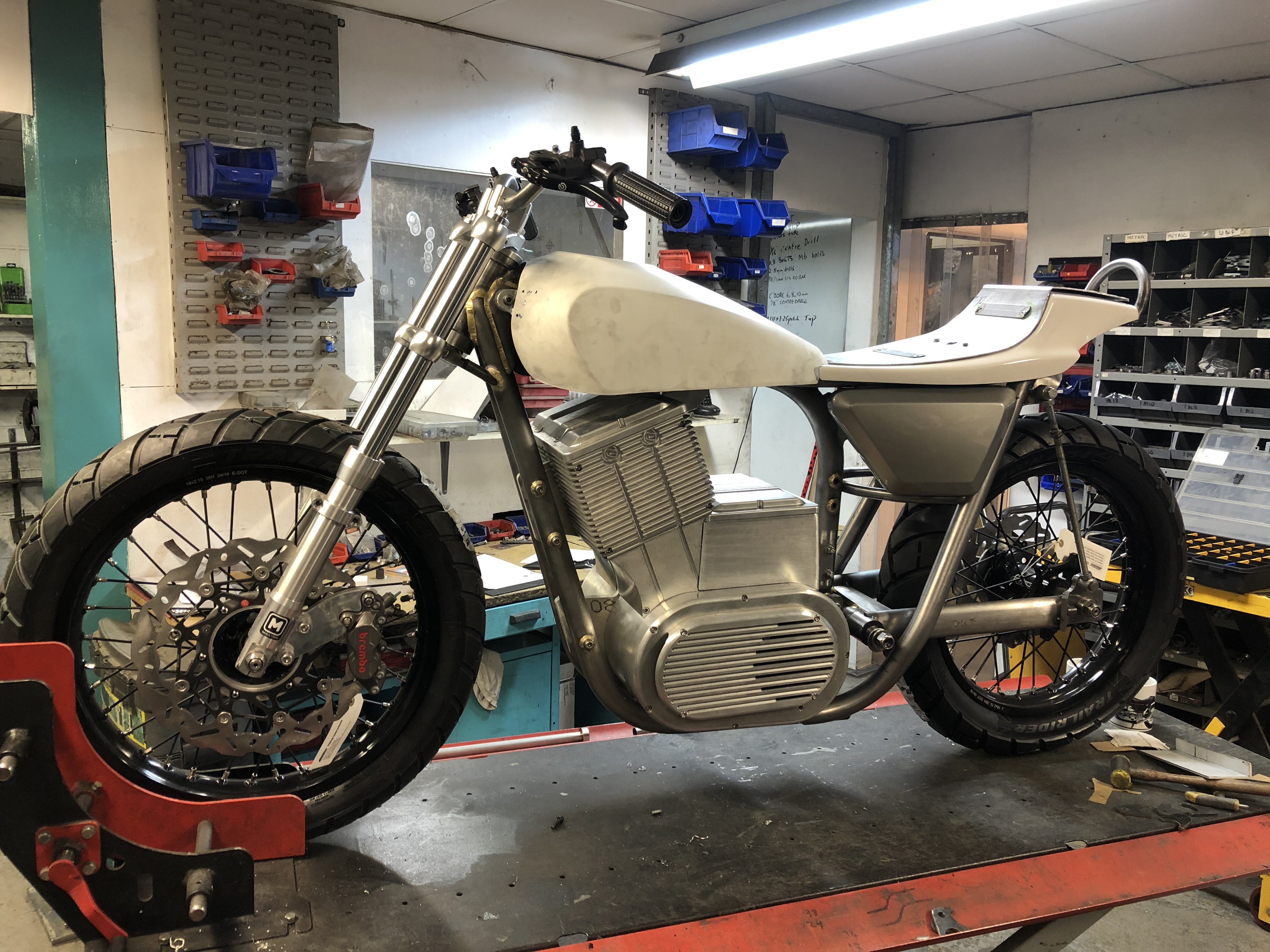 Veitis E-Tracker | malarkey-engineering