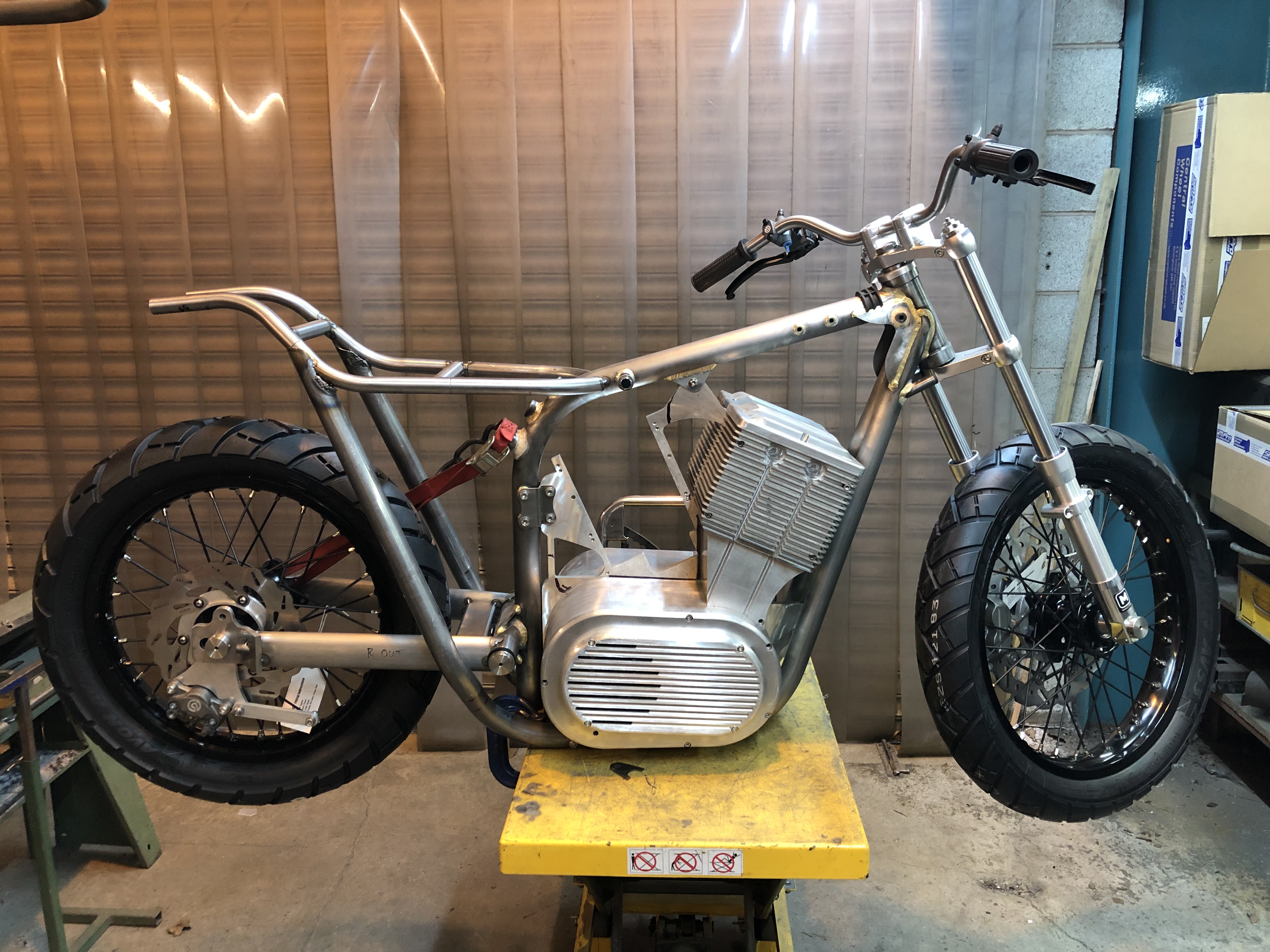 Veitis E-Tracker | malarkey-engineering